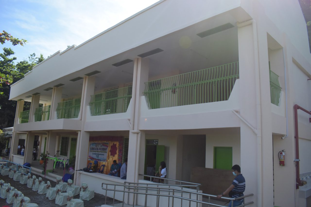 DPWH turns over new school building to Del Carmen Integrated School ...